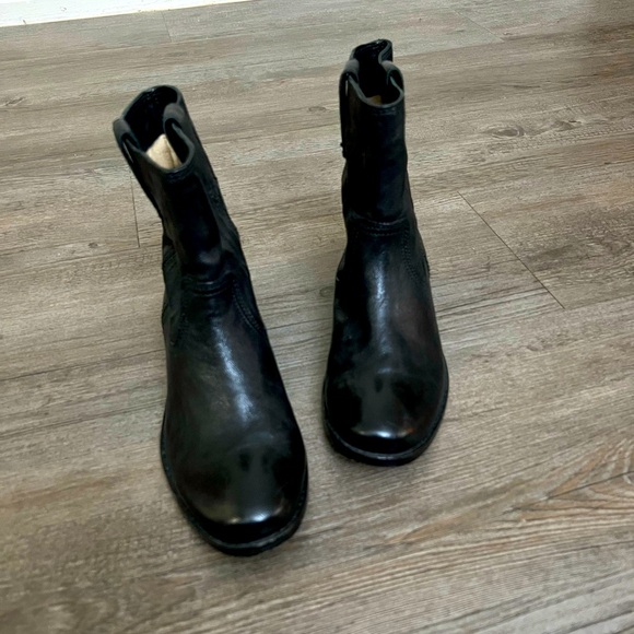 Frye | Shoes | Frye Anna Shortie Leather Booties | Poshmark